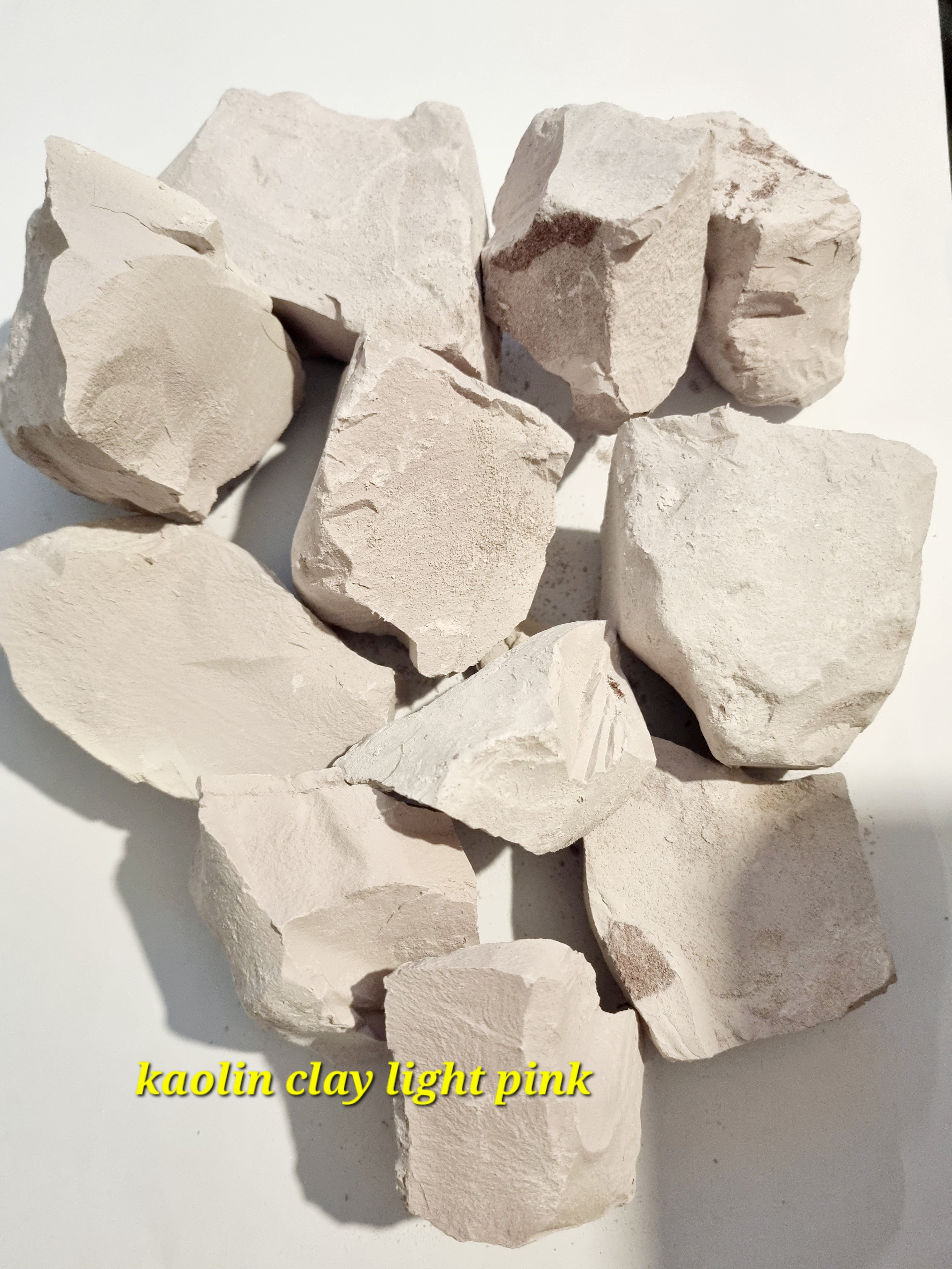 African Clays – Aligato Lily Clays